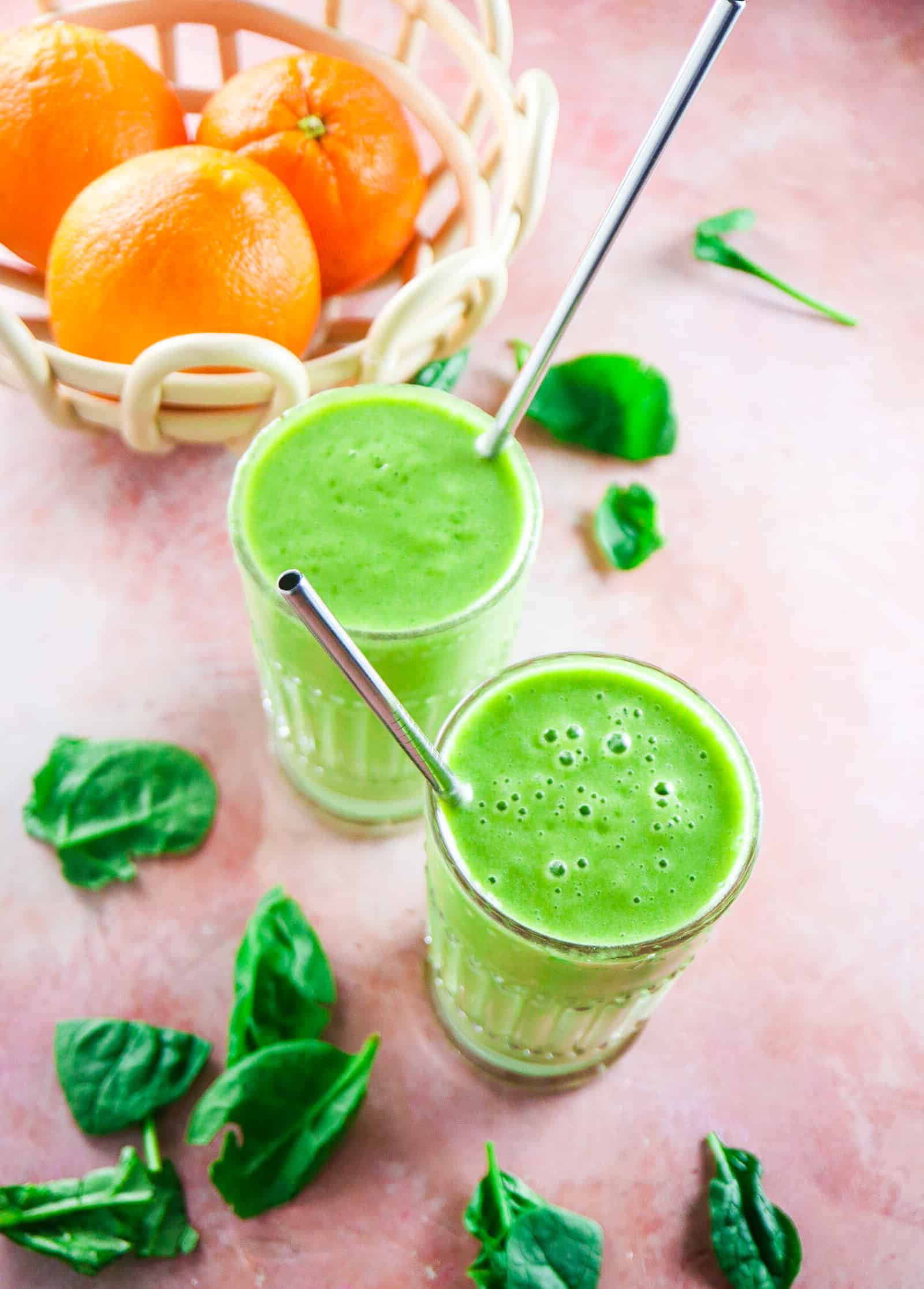 Mango Spinach Immune Boosting Smoothie - Tipps in the Kitch