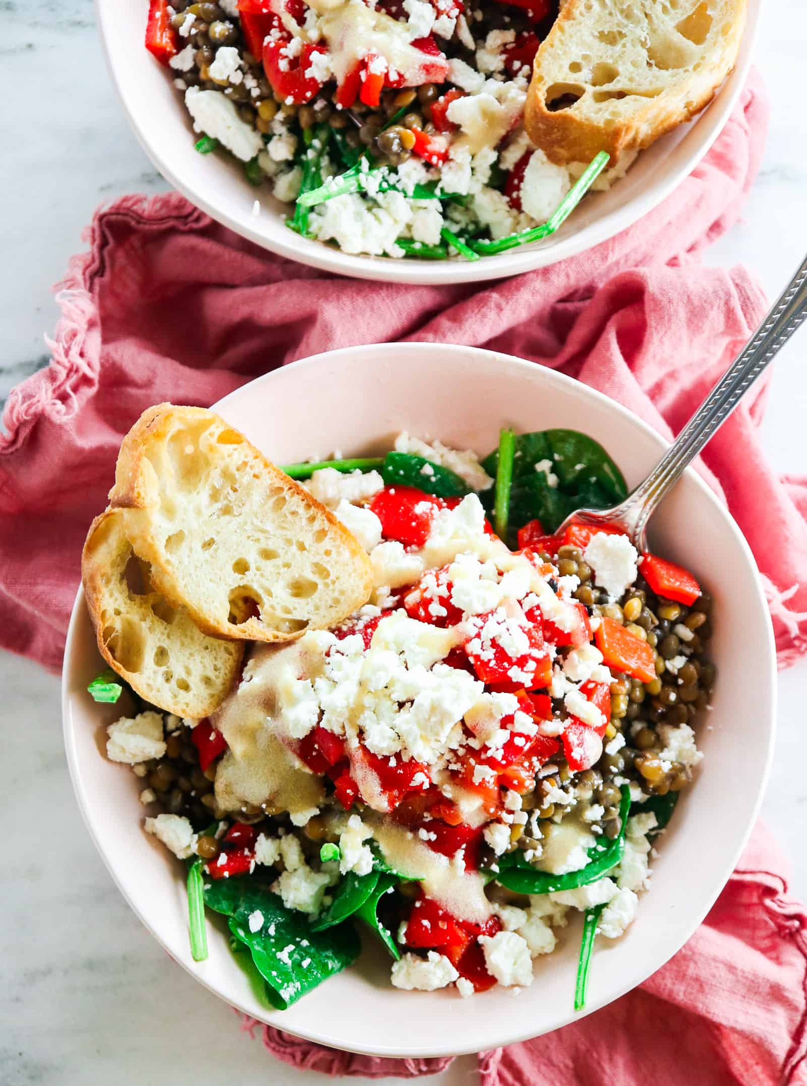Spinach Lentil Salad with Roasted Red Peppers and Feta - Tipps in the Kitch